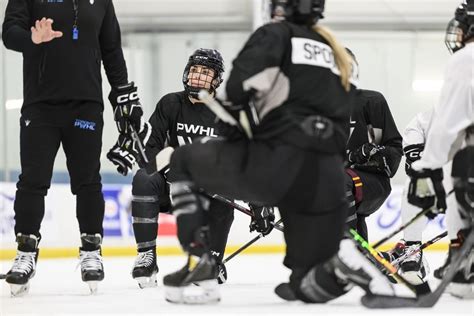 Pwhl Toronto Players Building On Old And New Relationships With Common