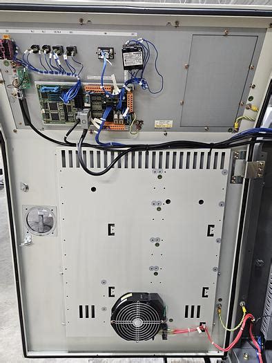 Used Fanuc R 2000ib 165F Industrial Robot With R 30ia Controller For