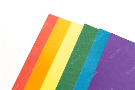 Lgbt 플래그 색상 종이 배경 프라이드 커뮤니티 레인보우 색상 프리미엄 사진