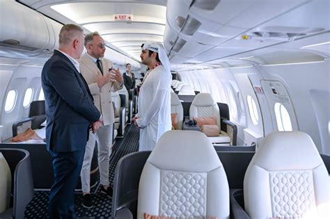مكتوم بن محمد رؤية محمد بن راشد قادت تطوّر قطاع الطيران في الإمارات
