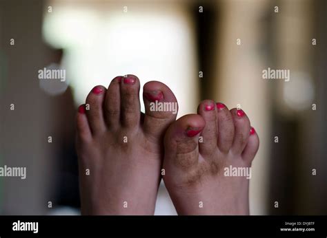 Young Girls Stinky Feet Telegraph