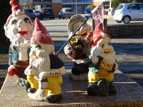 Le Front De Libération Des Nains De Jardin A Frappé Au Vigen Le Vigen 87110