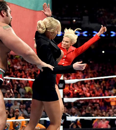 Smackdown And Raw Lana And Summer Rae Wwe Raw