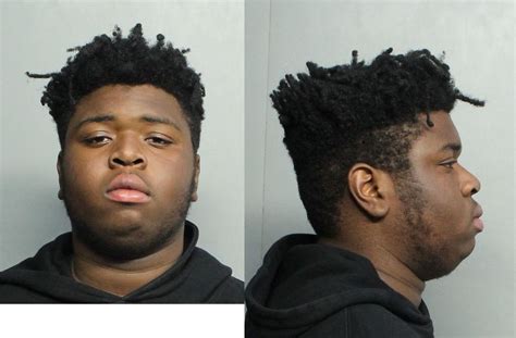 Wright Naytron Bennell 06182021 Miami Dade County Mugshots Zone
