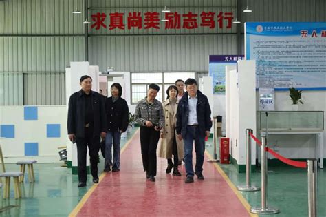 江西省人社厅技工院校管理处处长刘雪峰一行莅临我校调研 吉安技工学校中职院校职业学校 吉安市理工技工学校