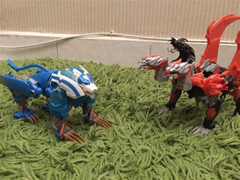 Transformers Prime Thundertron And Predaking Hobbies And Toys