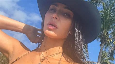 You Need To See Kim Kardashians Beach Photos To Believe Them