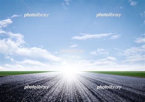 空と道のりのイメージ背景 イラスト素材 7449356 フォトライブラリー Photolibrary
