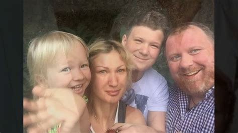 Выгнала из ДомаПредательство и молодая подруга Ивлева вынудили обиженную жену на крайние