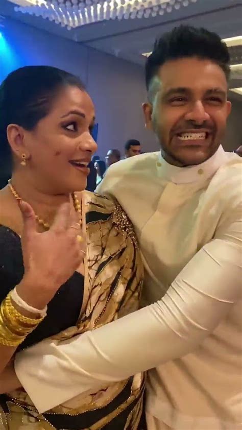 සංගි අක්කි එක්ක දාපු ඩාන්ස් එක 😬 Youtube