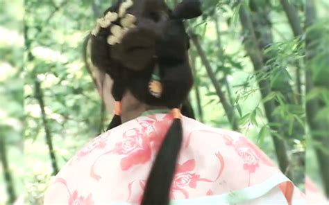 当年若不是演疯批出圈她的颜值也不会被观众低估美得清丽脱俗 哔哩哔哩