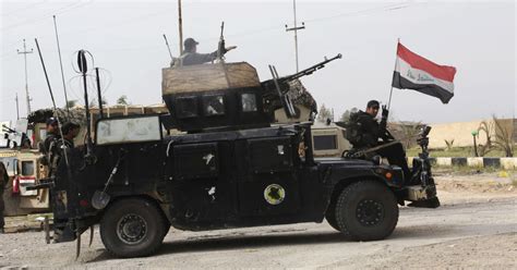 Iraqis Battle Against Isis In Tikrit Pushes Towards City Center Cbs News