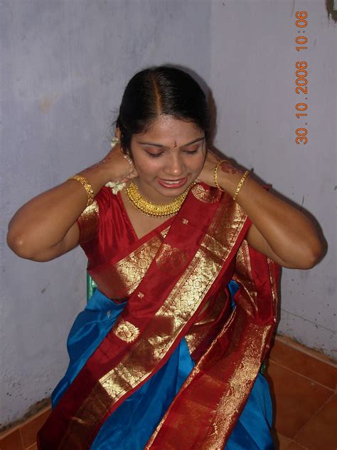 Hollywood Bollywood Tollywood Kollywood Anju Cute Desi Aunty In Saree