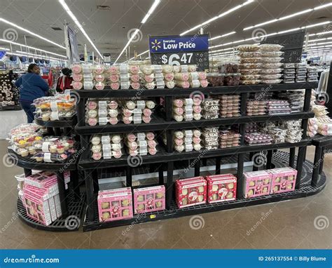 Walmart Grocery Store Interior Valentines Store Cookie Display Editorial Stock Image Image Of