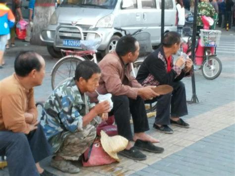 心酸的農民工，找活真不容易！ 每日頭條