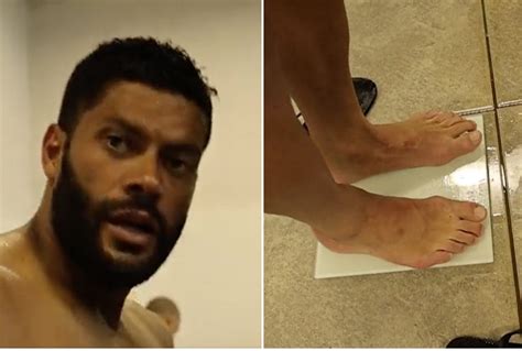 Hulk Si Pesa In Diretta Per Dimostrare Che è Vero Perde 6 Chili
