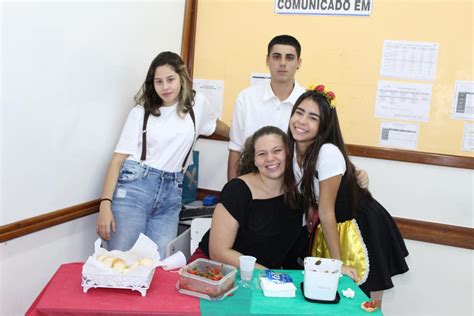 Identidade e Nação Crescer PHD