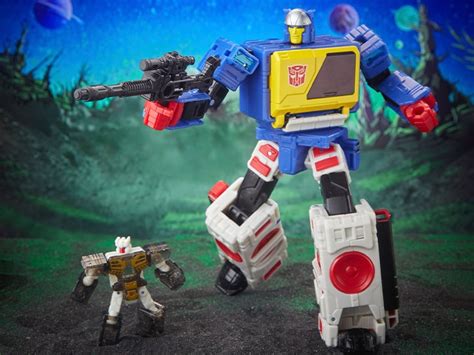 Legacy Twincast And Rewind R Transformers