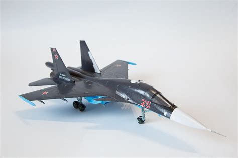 Су-34 — Каропка.ру — стендовые модели, военная миниатюра