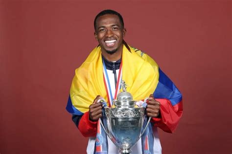 Willian Pacho Recordó A Su Madre Luego De Nuevo Título Con Psg El