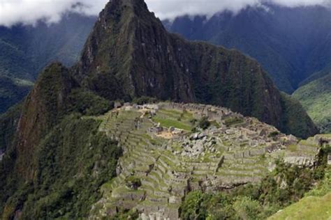 6 Tourists Arrested After Faeces Found In Sacred Machu Picchu Area