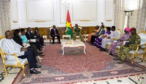 À Ouagadougou Le Représentant Spécial Simão Réaffirme Le Soutien Des