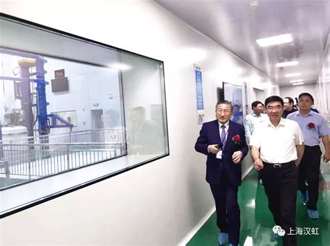 Ferrotec（中国）12英寸半导体大硅片晶棒量产、32英寸半导体石英坩埚下线，12英寸半导体大硅片工艺设备搬入仪式隆重举行！