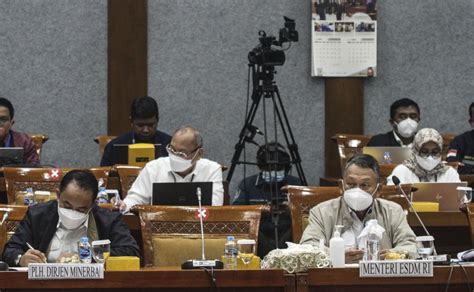 Raker Kementerian ESDM Dengan Komisi VII DPR
