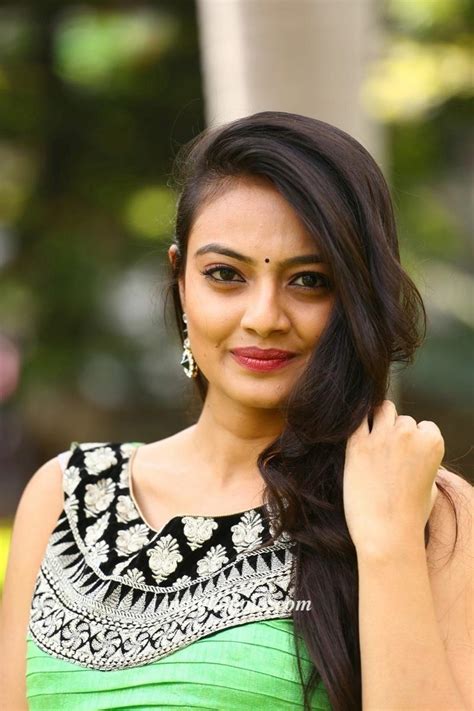 Nikitha Narayana Actress Hd Photosimagespics And Stills 556699