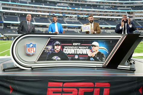 Millions Of Fans Will Miss ‘monday Night Football This Week Yahoo Sports