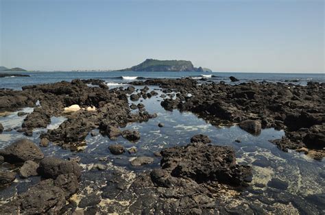 제주도 해안 검은 바위 바다 전망 · 무료 스톡 사진