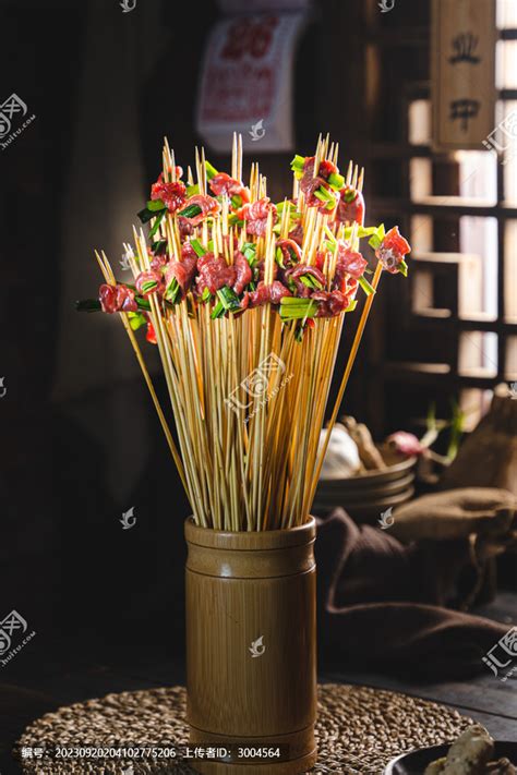 中式复古火锅串串韭菜牛肉中国菜系食品餐饮摄影素材汇图网
