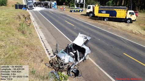 Homem Morre Em Acidente Na Br 116 Entre Carro E Dois Caminhões Portal Rdx