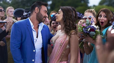 De De Pyaar De Movie Review This Ajay Devgn Rakul Preet Film Is A