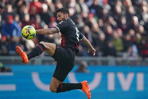 Milan Pioli Cambia La Decisione è Presa