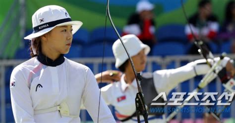 리우포토 장혜진 표정에서 느껴지는 흔들리지 않는 편안함