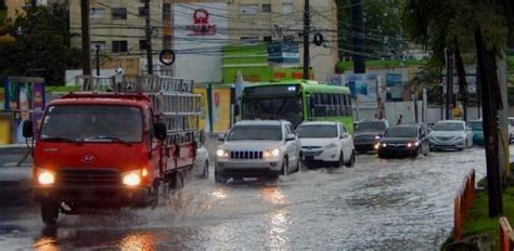 Coe Emite Alerta Verde Para 14 Provincias Por Onda Tropical Y Vaguada