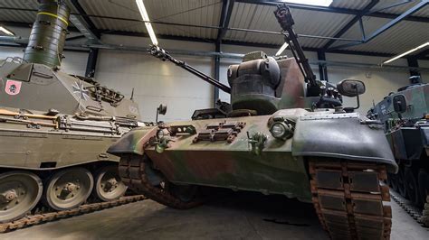 Vom Ausland unabhängiger Rheinmetall baut neue Munitionsfertigung auf