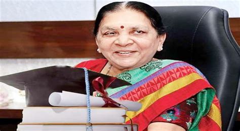 राज्यपाल आनंदीबेन पटेल ने देश और प्रदेशवासियों को होली की दी बधाई कहा
