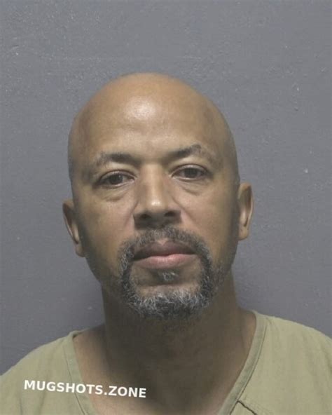 Grant Robert 04282025 New Hanover County Mugshots Zone