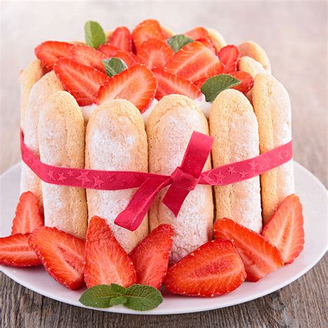 Charlotte Aux Fraises Facile Et Rapide