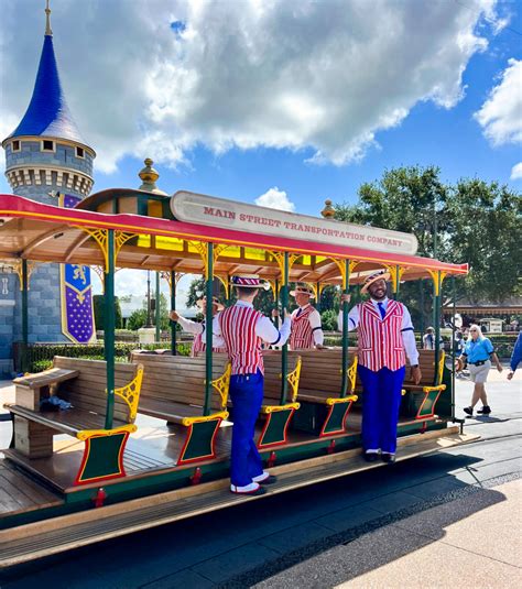 Photos Disneys Dapper Dans Sport Patriotic Outfits For Flag Day