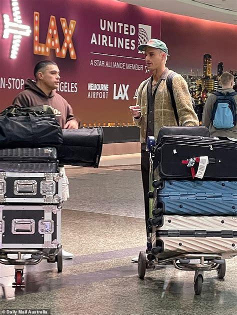 The Bachelors Star Jed Mcintosh Sports Rock Star Ensemble At Airport