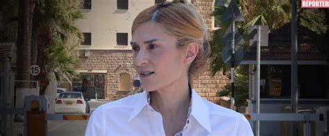 Showtime Cy ΑΝΝΑ ΑΡΙΣΤΟΤΕΛΟΥΣ ΟΙ ΛΟΓΟΙ ΠΟΥ ΤΗΝ ΟΔΗΓΗΣΑΝ ΝΑ ΠΕΙ ΤΕΛΟΣ