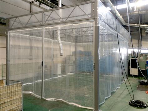 粟倉ビニールの工場内製品間仕切りビニールブースたためーるくんシートシャッターのご紹介