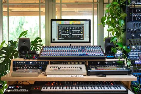 Moog Debuts New Bass Synthesizer For IOS MacOS Windows