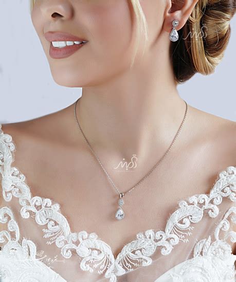 نیم ست جواهری پرطرفدار ،خاص و زیبا با طراحی ژورنالی جواهرات ؛ نقره