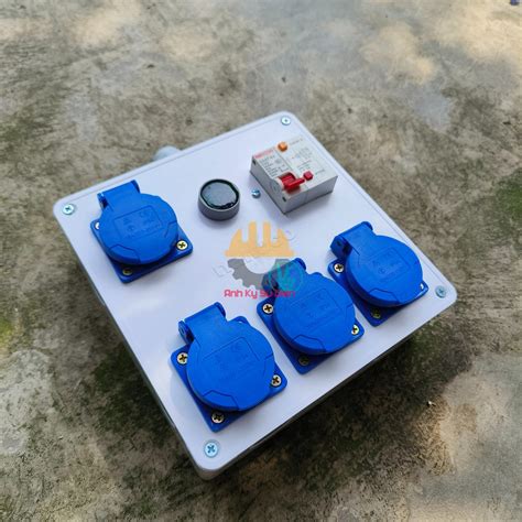 Bộ Chia Nguồn điện ổ Cắm điện Ngoài Trời 4 ổ Cắm Schuko Đa NĂng 16a