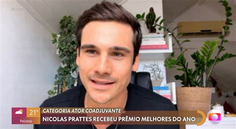 Áudio vaza e web aponta Nicolas Prattes em aplicativo gay ator reage