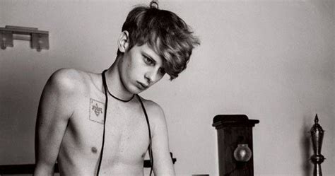 Luke Barham Para Essential Hommemagazine Por Byron Mollinedo